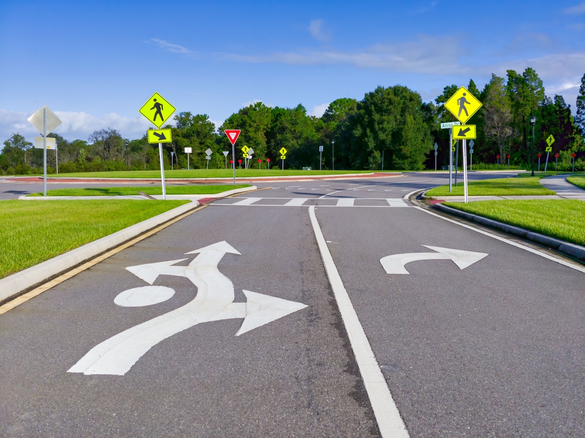 What Is the Lane Rule? | MotorGuide